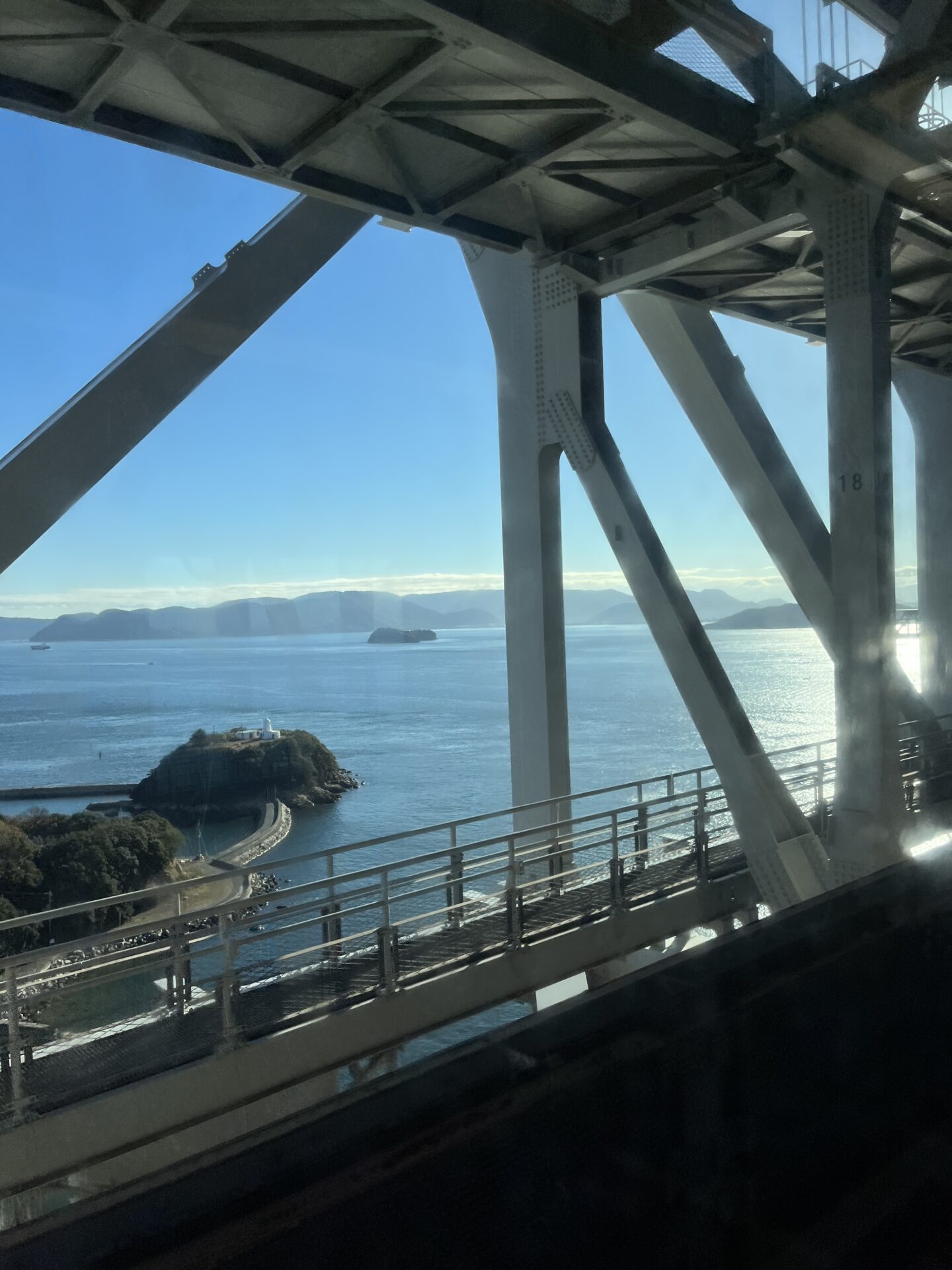 Round trip on the Seto Huge Bridge by train | ライズ鍼灸スポーツマッサージ治療院 東京 目黒区 ...